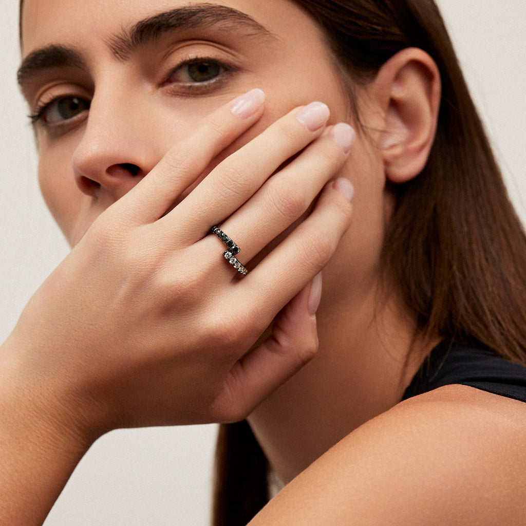 LOLA RING (Black Diamond) – Melissa Kaye